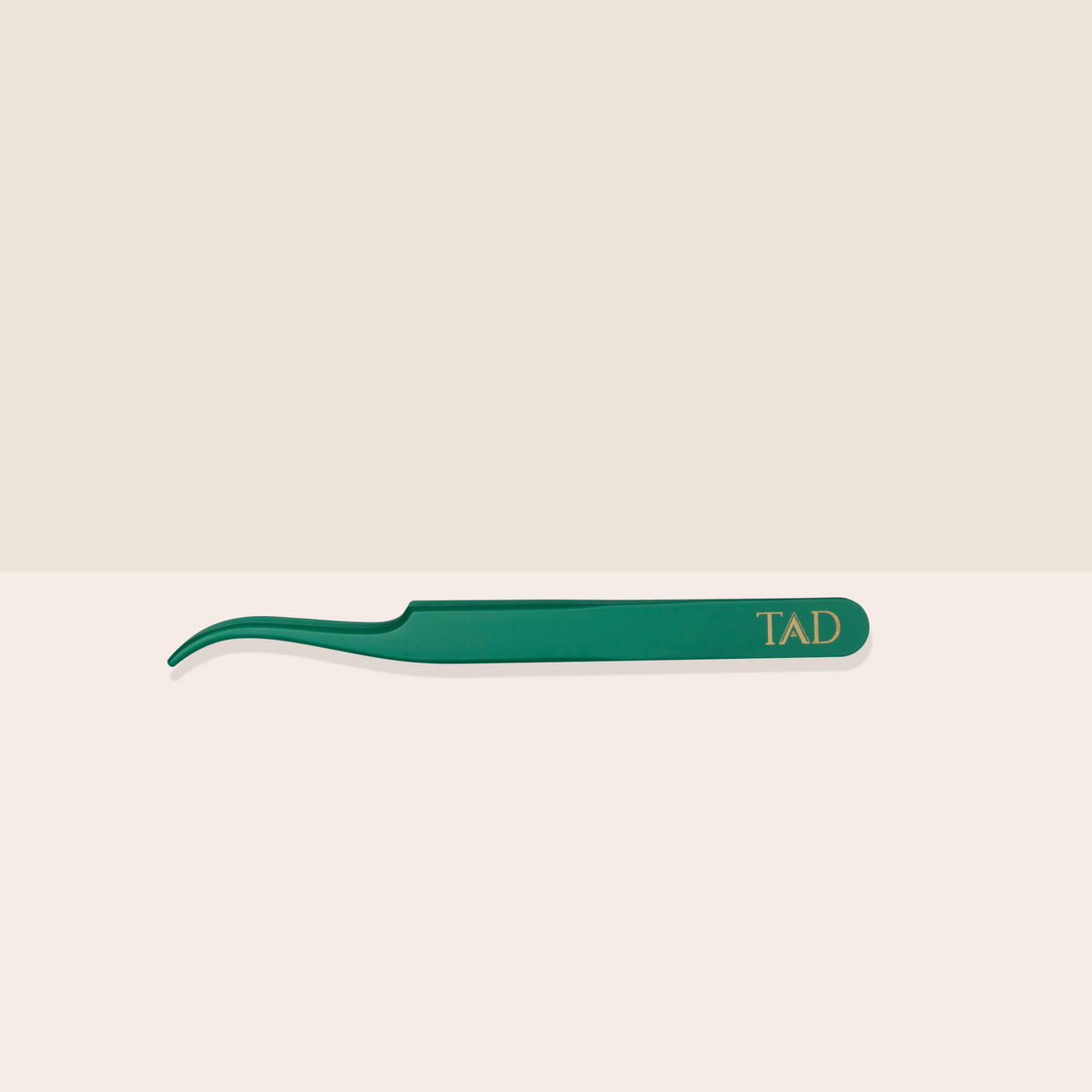 Secure Your Lash Clusters | TAD Clamp Tweezer for Perfect Hold – TAD Beauty